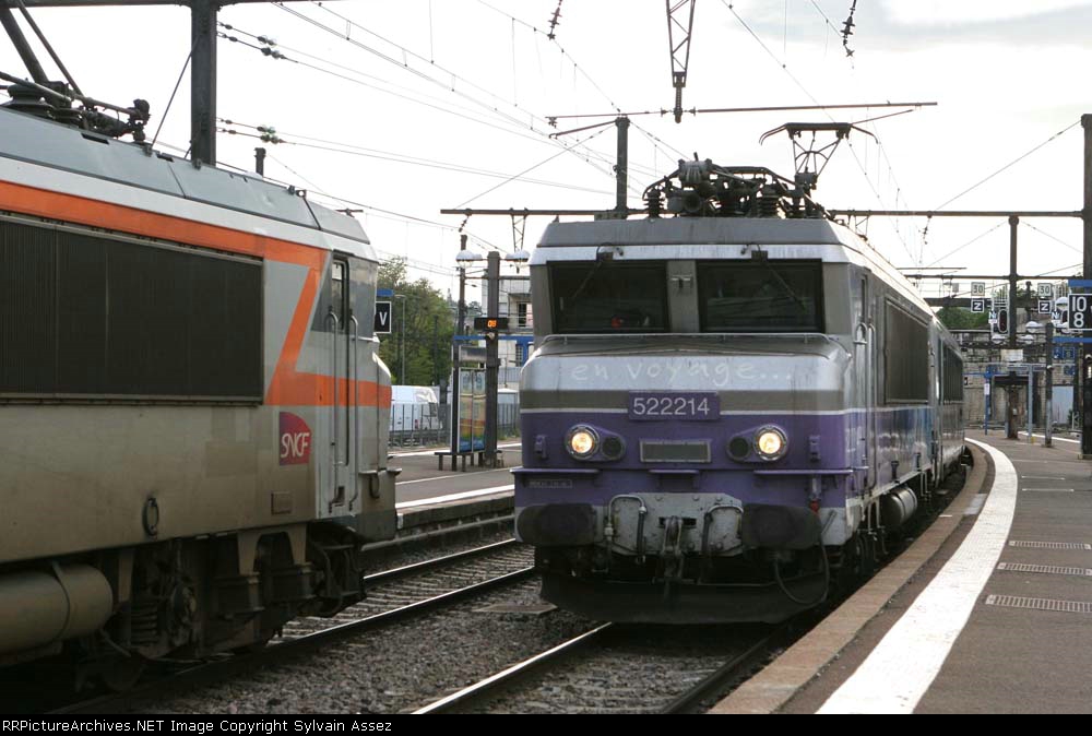 SNCF BB 22330 - 22214